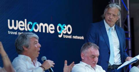 "WeRoad non spaventa" Busca lancia il messaggio alle agenzie Bluvacanze