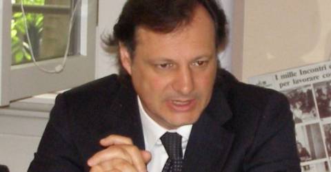 Tutti in piedi per Mario