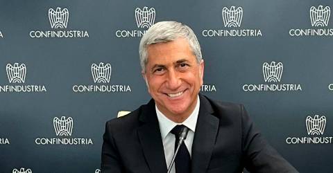 Ezhaya e l'anima forte del tour operating